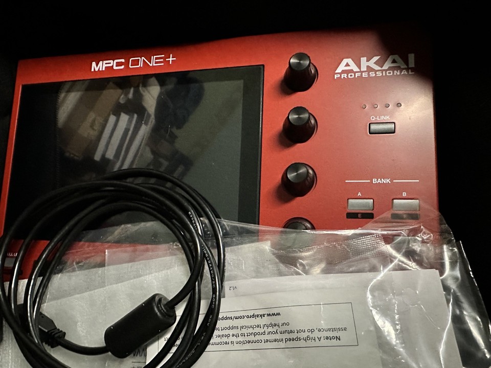 Akai MPC One Plus – Mint Condition, 6,000+ Sounds, Box & Accessories | eBay