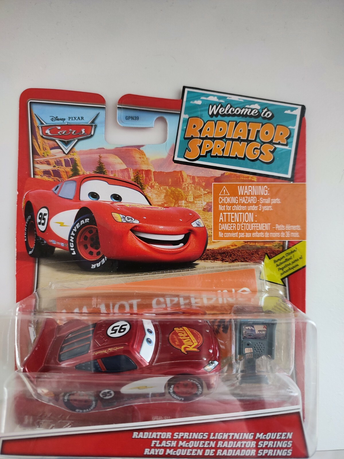 Vehicle * cars * mattel-radiator springs lightning mc queen - in box/new