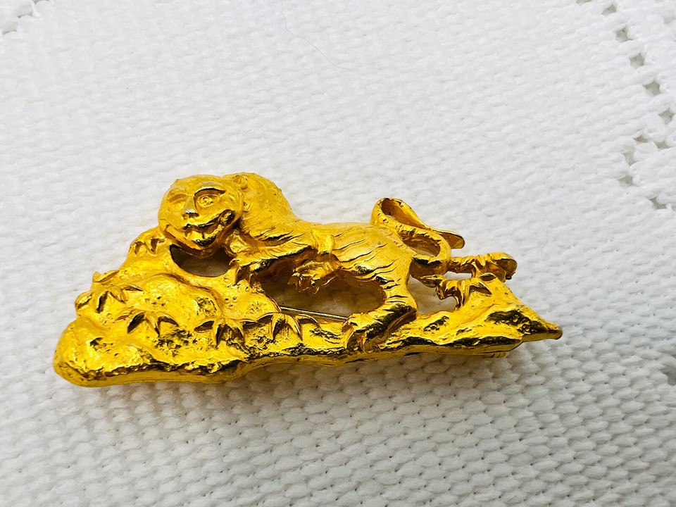 Vintage MFA Museum of Fine Arts Signed Gold Tone Crouching Tiger Pin ...