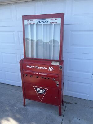 Vintage Tom`s 10 C vending machine | eBay
