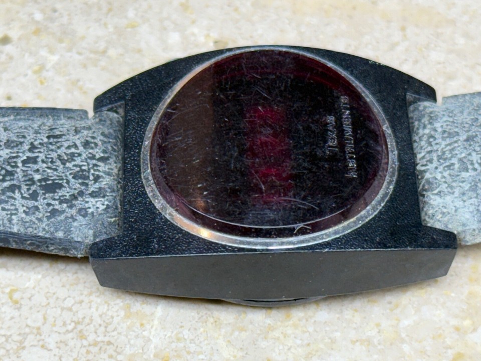 Vintage 1970’s Men’s Texas Instruments Red LED Wristwatch RARE Watch ...