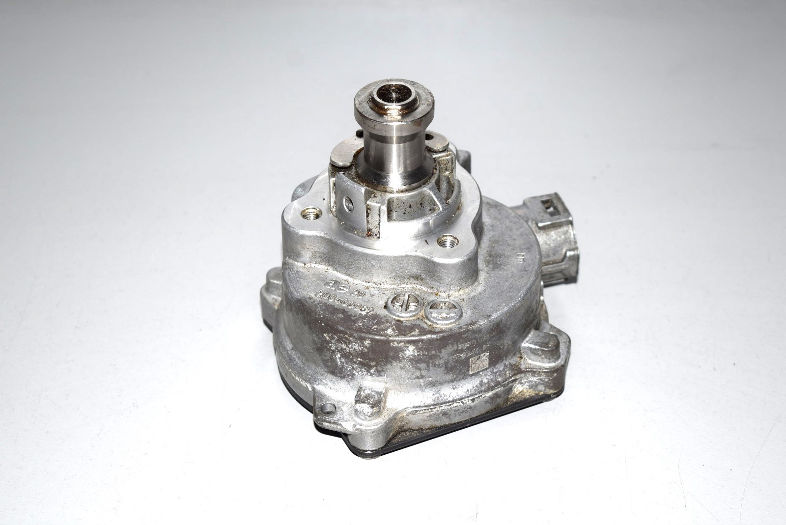 BMW E70 X5 E87 E90 E91 E92 E60 E61 F01 F02 Vakuumpumpe Vacuum pump ...