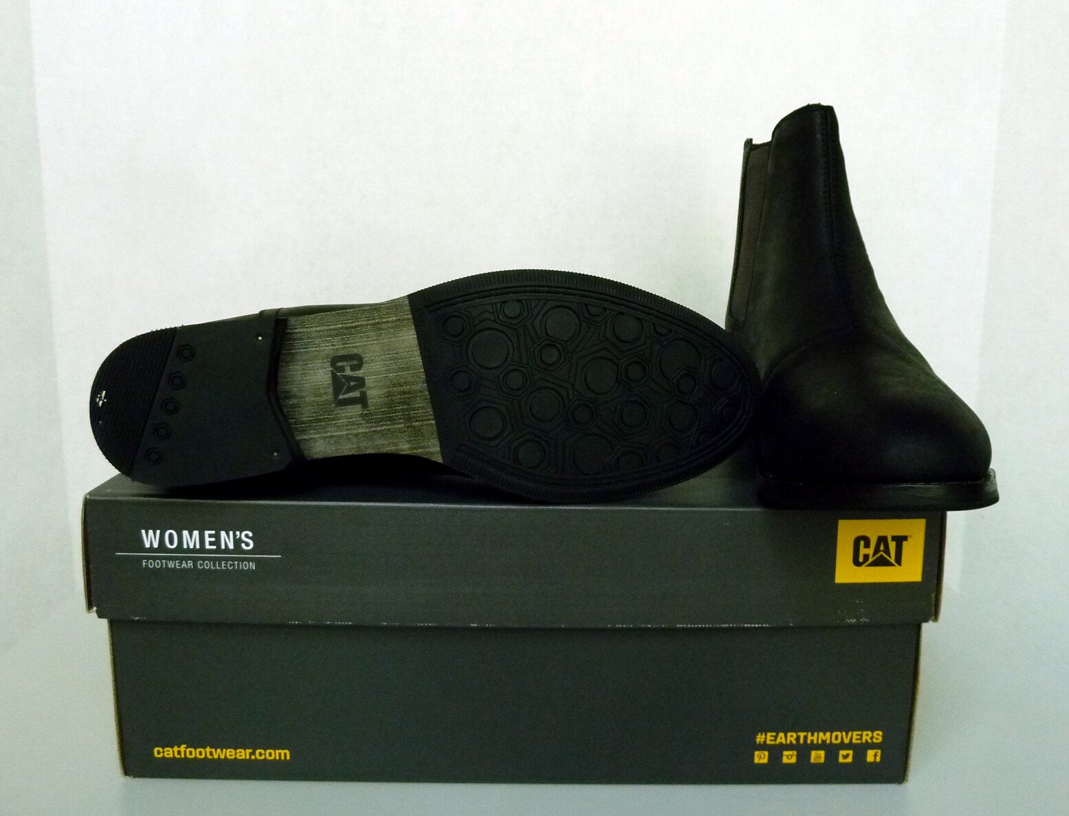 New Women`s Caterpillar Matilda Chelsea Boots P309870 | eBay