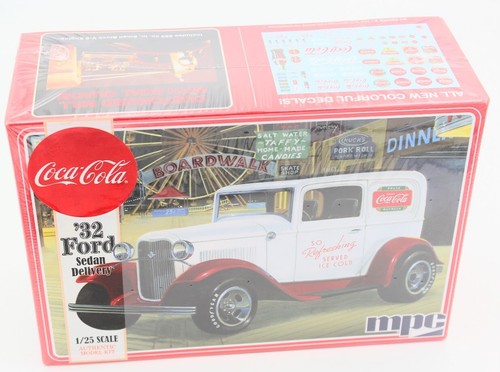MPC 902 1/25 Scale Coca-Cola '32 Ford Sedan Delivery Plastic Model Kit ...