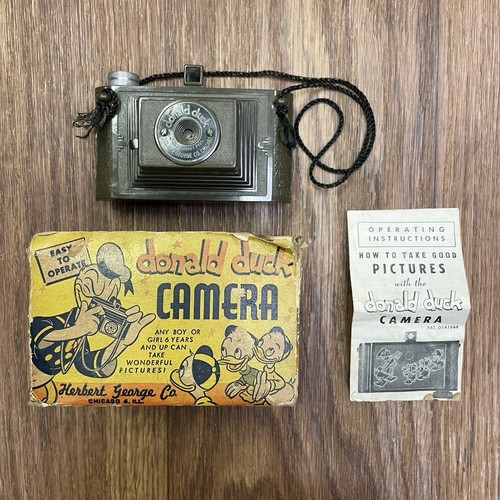 Donald Duck Vintage Camera 1940s Walt Disney Herbert George Rarer Green ...