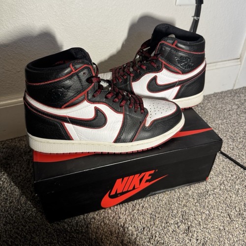 Nike Air Jordan 1 Retro High OG Bloodline Black White Red 555088-062 ...