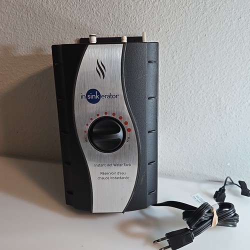 InSinkErator Instant Hot Water Tank, 2/3 Gallon Tank, HWT-00 - USED ...