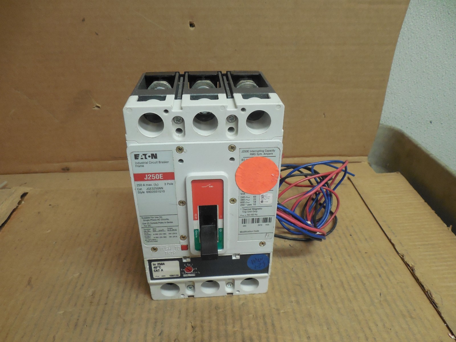 EATON SHUNT TRIP CIRCUIT BREAKER JGE3250NN 250A 250 A AMP 600Vac 3 POLE ...