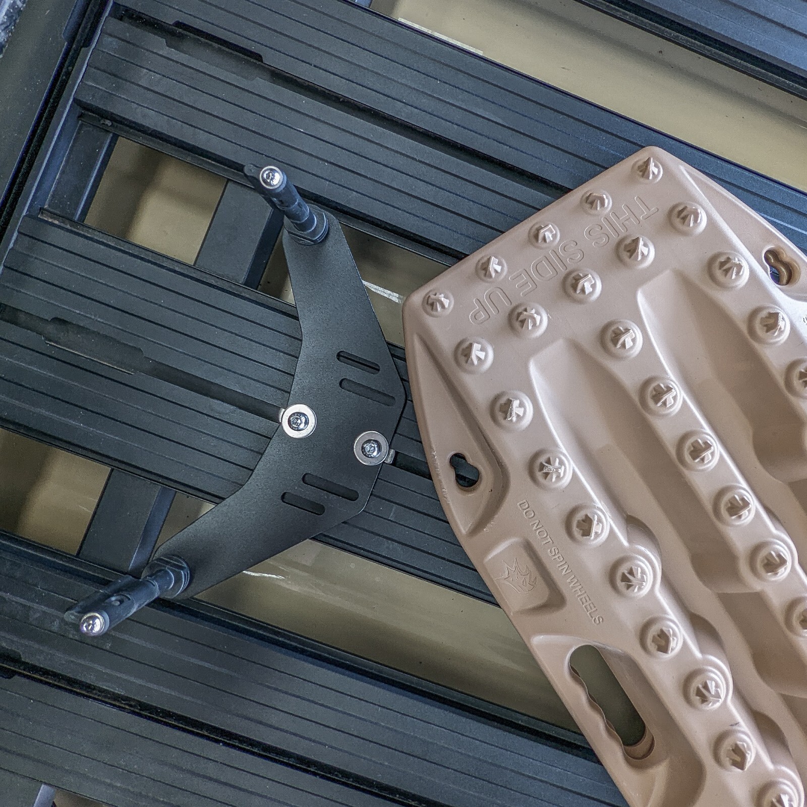 Maxtrax Mounting Bracket Kit - Suit Rhino Rack Pioneer Platform - NO ...