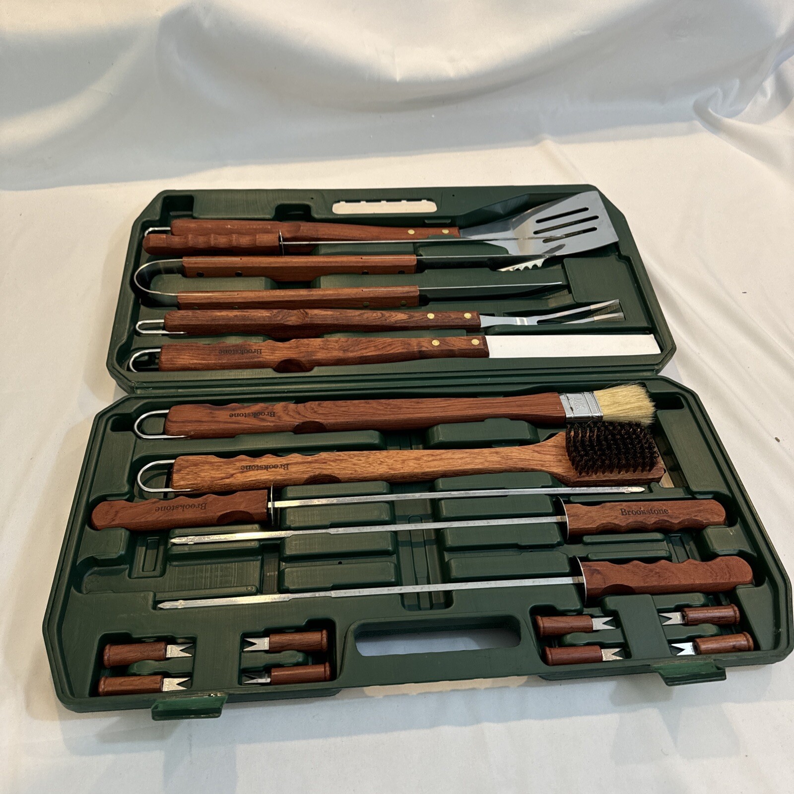 Brookstone Picnic Grill Set in Plastic Case 18 Pieces | eBay