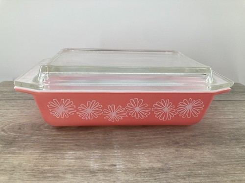 Vintage Pink Daisy Pyrex 575 B 2 Quart Casserole Dish Space Saver Glass ...