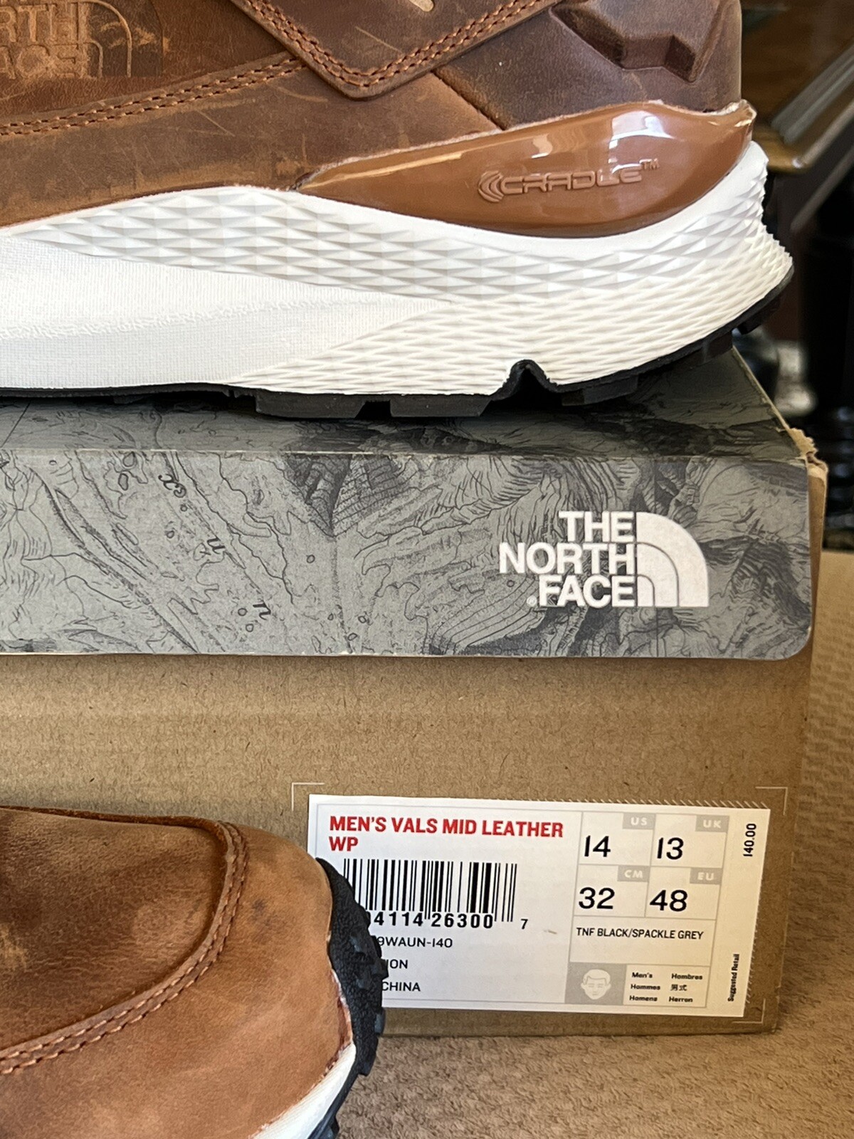 The North Face Men's Vals Mid Leather Waterproof Brown Hiking Boots Men ...