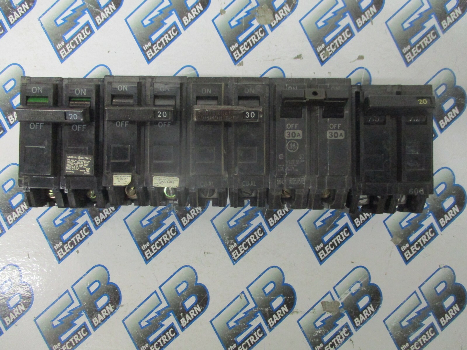 GE THQL2120 (5) 20 Amp, 240 Volt, 2 Pole, Plug In, Circuit Breakers ...