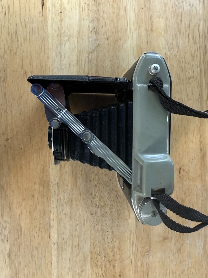 Vintage Kodak Tourist Folding Roll Film Camera | eBay