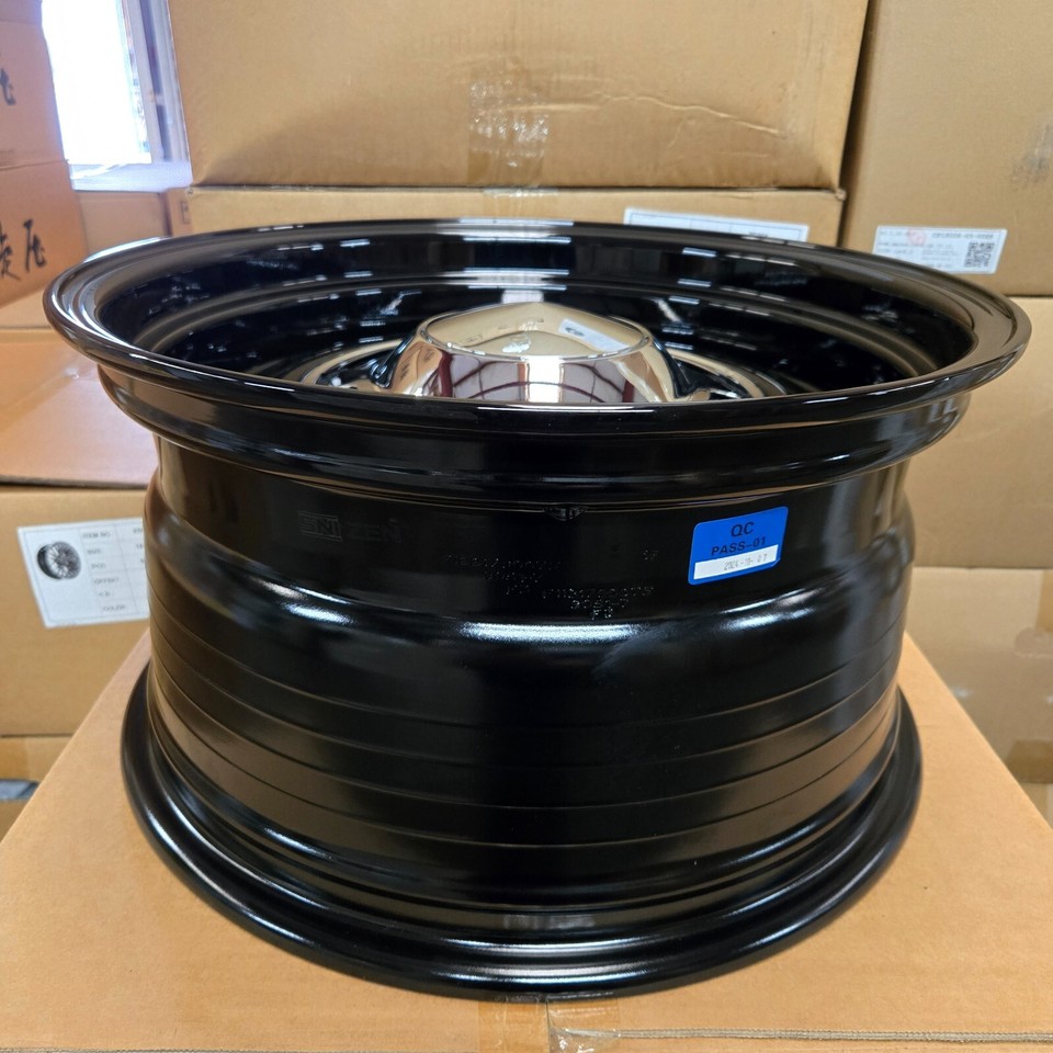 17" Gloss Black with Chrome MOON Wheels 17x9 0mm 6x139.7 6x5.5 Vintage ...