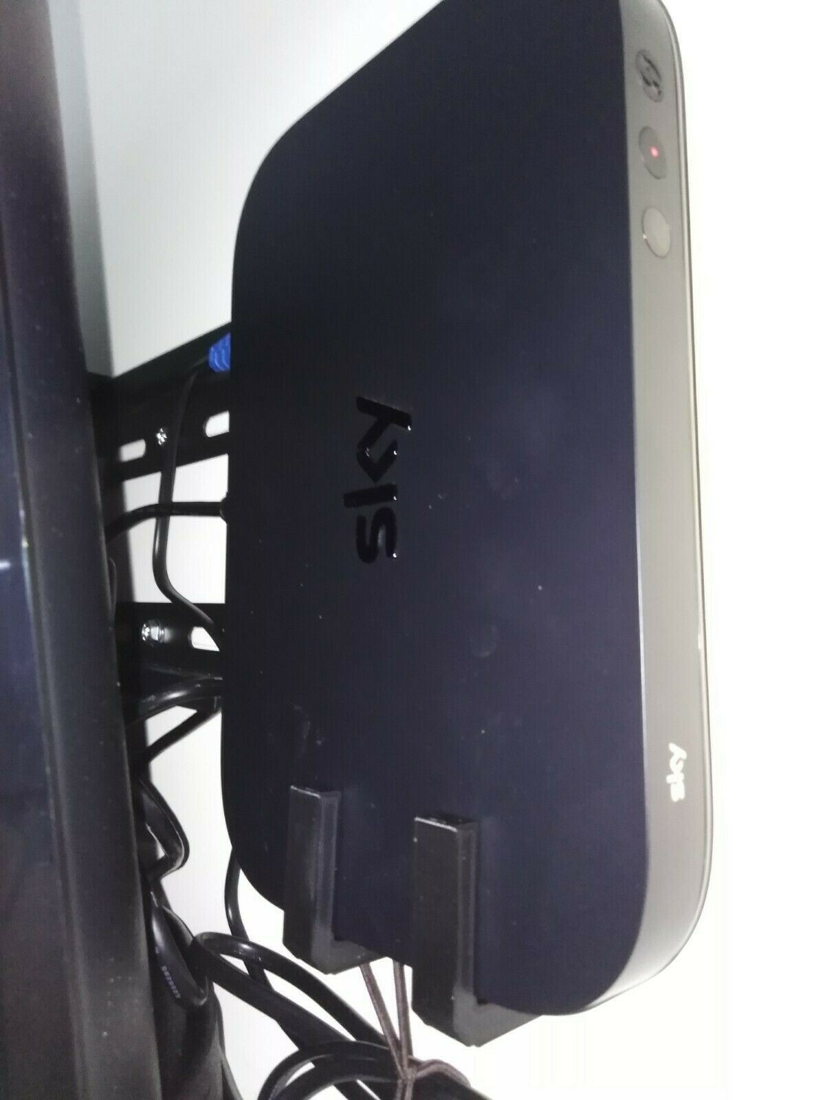 Sky Q Mini Box Wall Mount Bracket / Fixings / Brackets / Mounts Sky TV ...