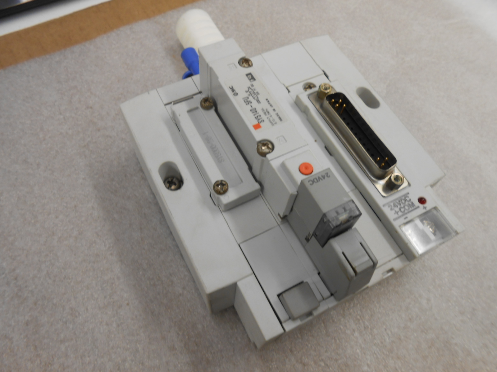 SMC SY5140-5FU SOLENOID VALVE AND DIN MANIFOLD W/ 24VDC +COM | eBay