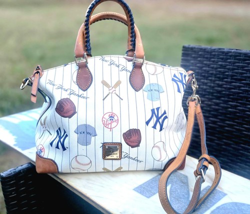RARE DOONEY & BOURKE NEW YORK YANKEES HANDBAG DISCONTINUED | eBay