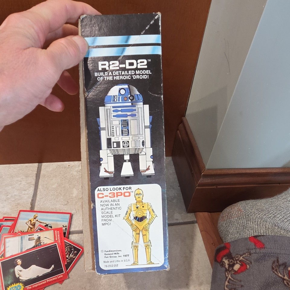 MPC Star Wars R2-D2 Model Kit 1977 Unassembled Molded in Color Trading ...
