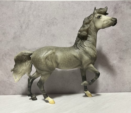Breyer #1774 Retired 2019 HWIN Wild Grey Dapples Mustang Horse BLM ...
