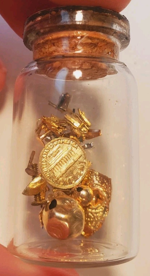 Lot Of Scrap Gold 24k 18k 14k 10k Solid And Gold Filled In Bottle Over ...