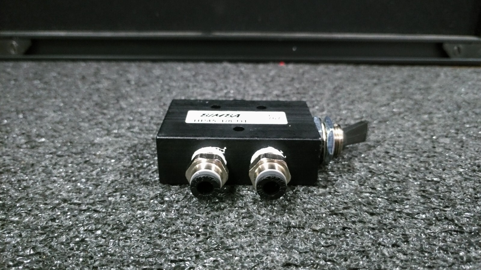 Bimba HP45-1/8-DT Detented Toggle Air Control Valve 4-Way 5-Port 1/8 ...