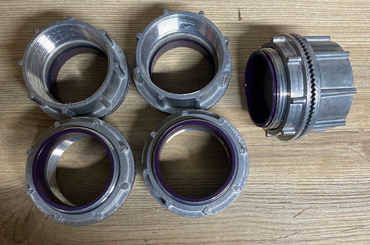 5 QTY- Appleton Emerson CONDUIT HUB 2 1/2” Watertight O-ring Threaded ...