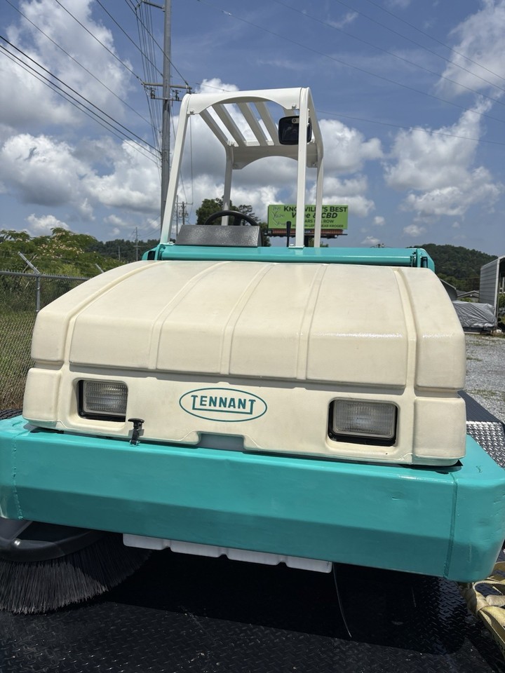 Tennant 6600 Sweeper LP Totally Serviced Low Hrs- Priced To Move! | eBay