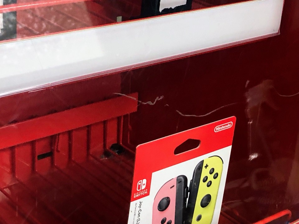 Nintendo Switch Retail Lock Case Shelf Kiosk + Pro Controller Joy-Con ...