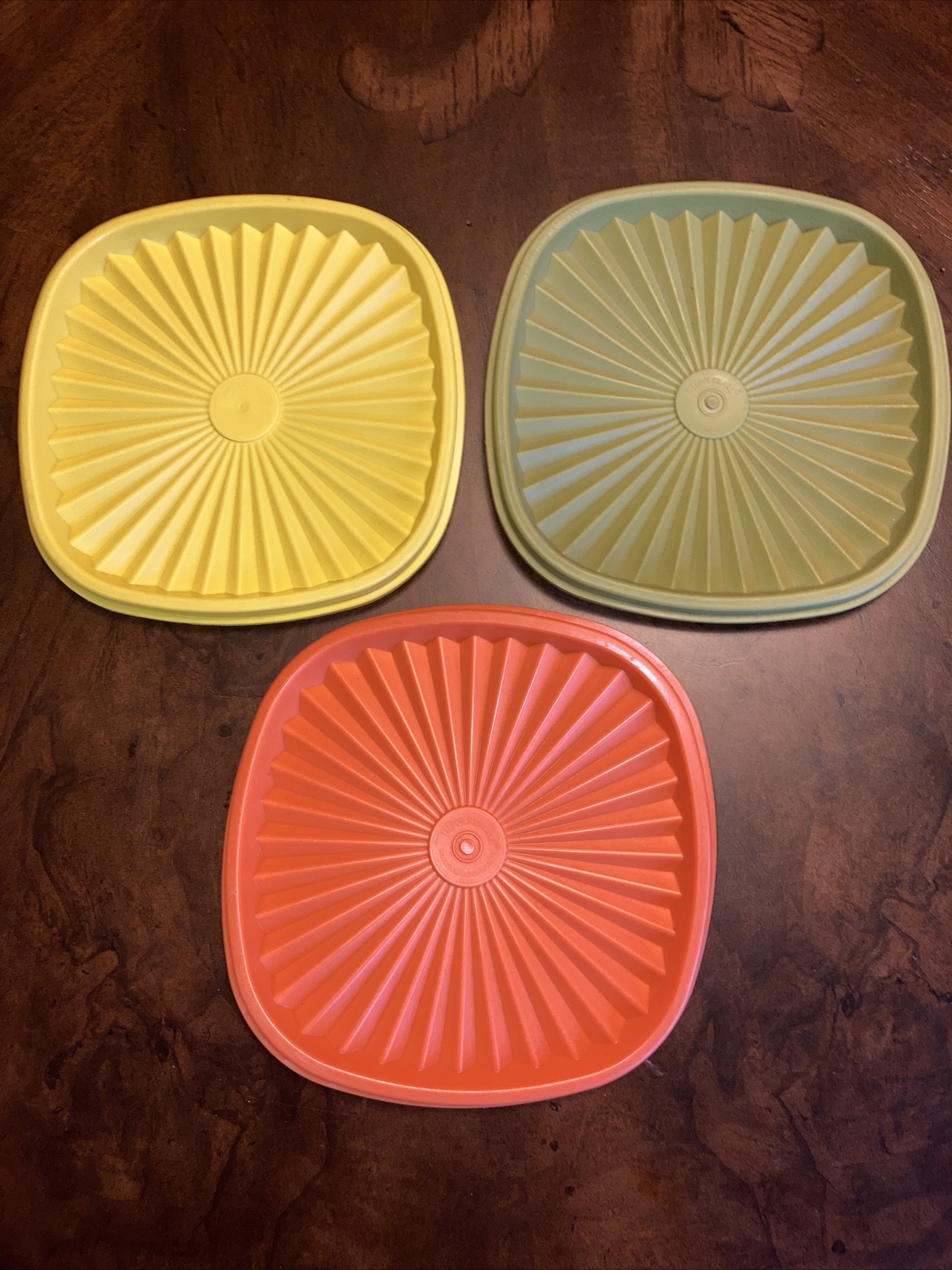 3 Vtg TUPPERWARE Harvest Color Square Lids Seals 841 Fits 6” Servalier ...