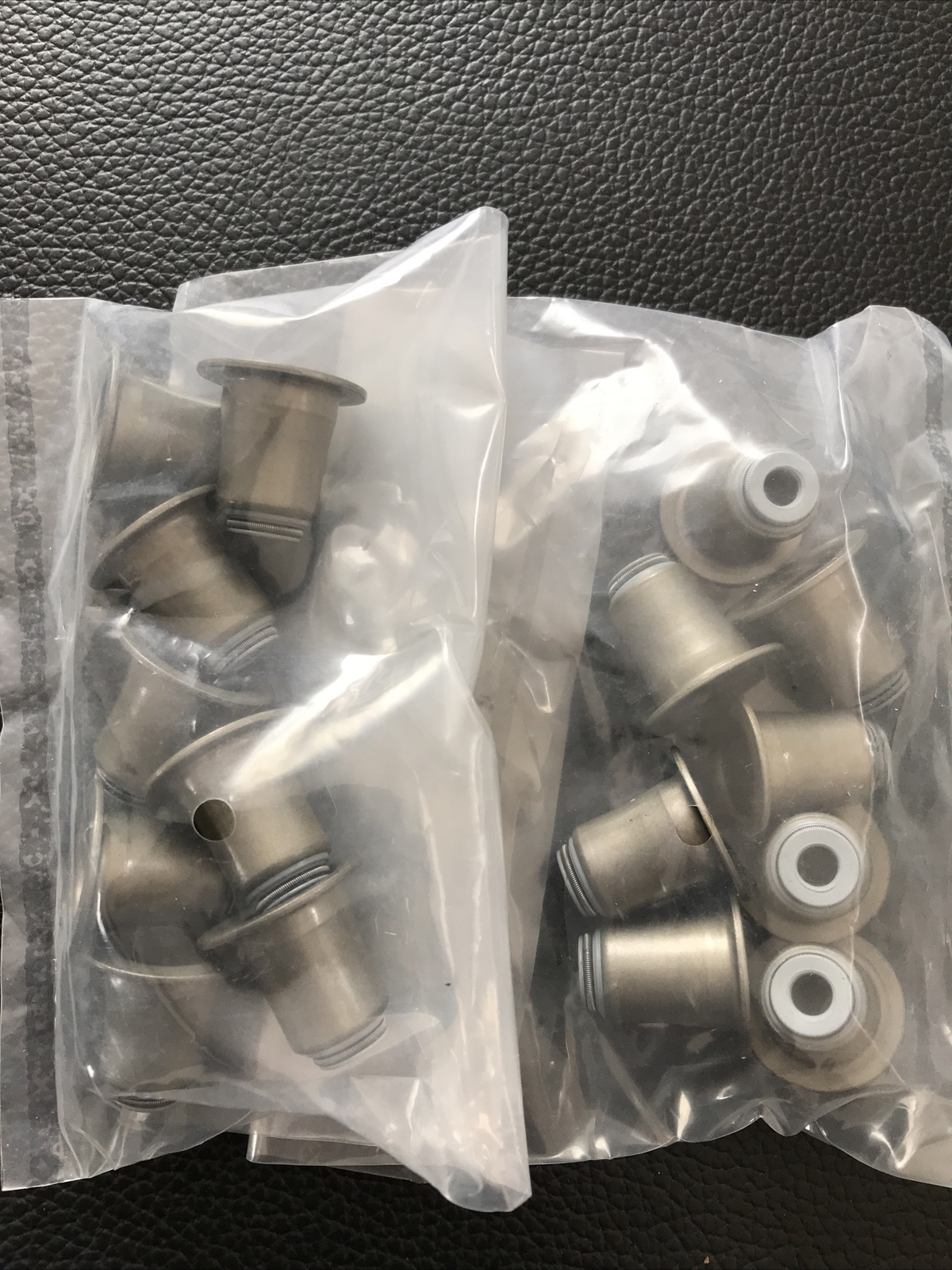 Valve Stem Seals For BMW N43 B20 B16 1.6L 2.0L Petrol BMW 11340035888 ...