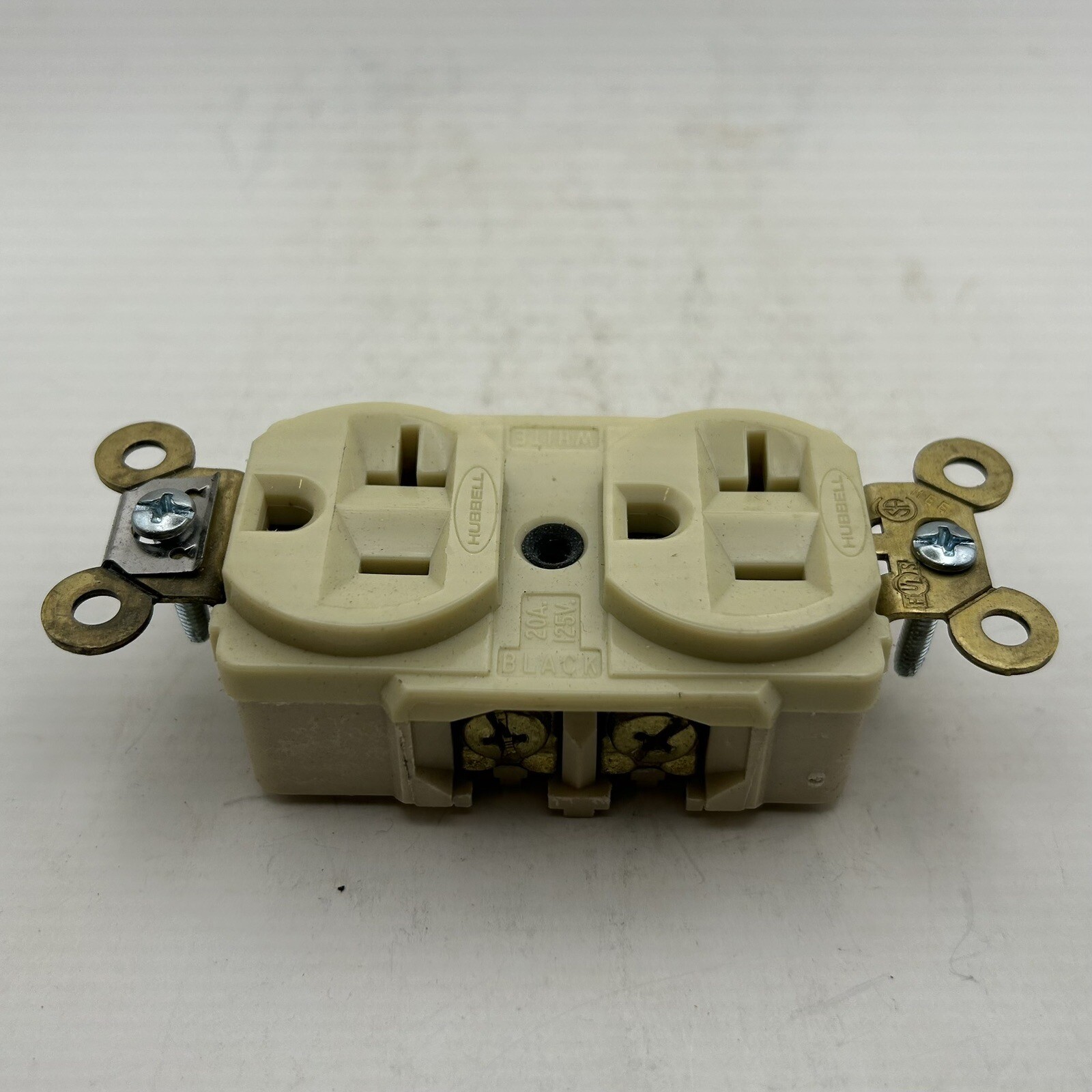 Hubbell, 5362-I, Duplex Receptacle, 2 Pole, 20A | eBay