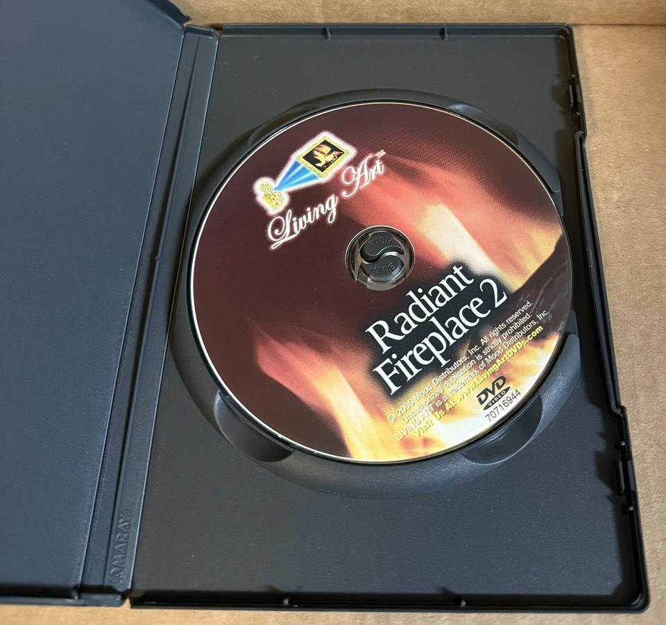 Living Art 2007 Radiant Fireplace 2 DVD Lifelike Flames & Crackling ...