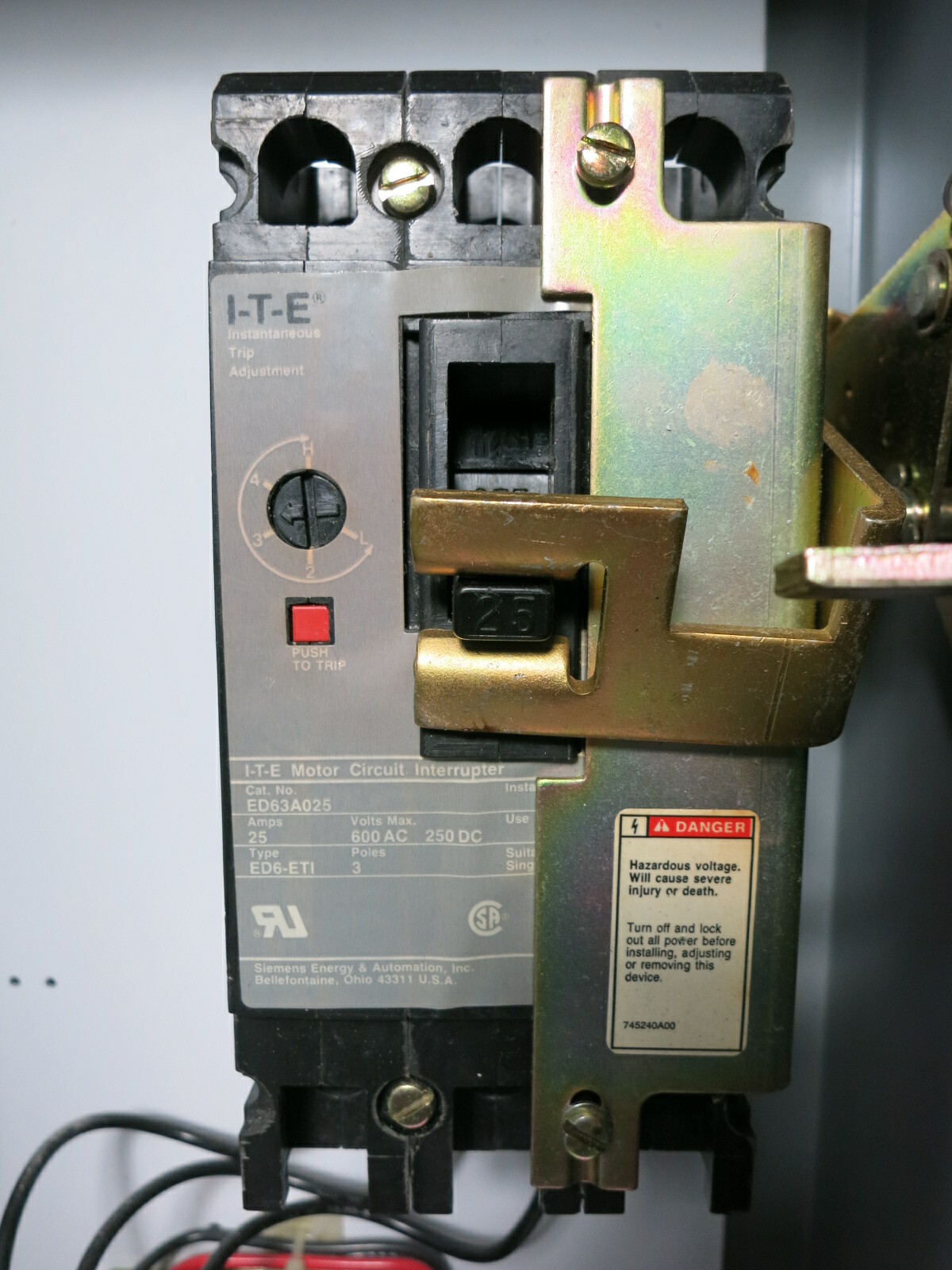 Siemens SCB-C14 Size 1 Starter 25 Amp Breaker Combination Box Sz1 25A ...