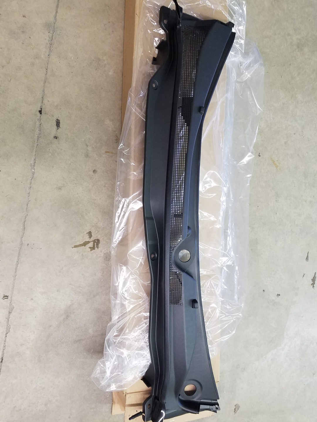 Genuine GM Original Cowl Grille 84057212 2010-2017 Chevrolet Equinox ...