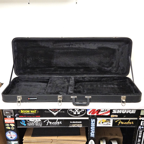 Road Runner Black HARDSHELL CASE fits Fender Strat / Tele Sized ...