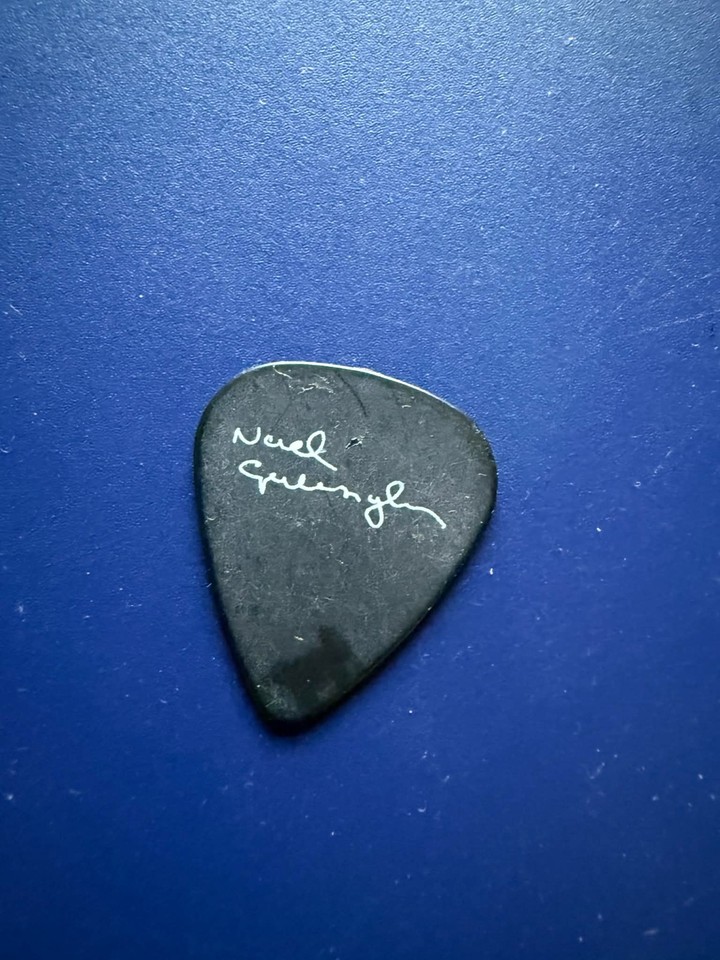 OASIS ))) guitar pick (one pick) - - - VERY RARE #1 | eBay