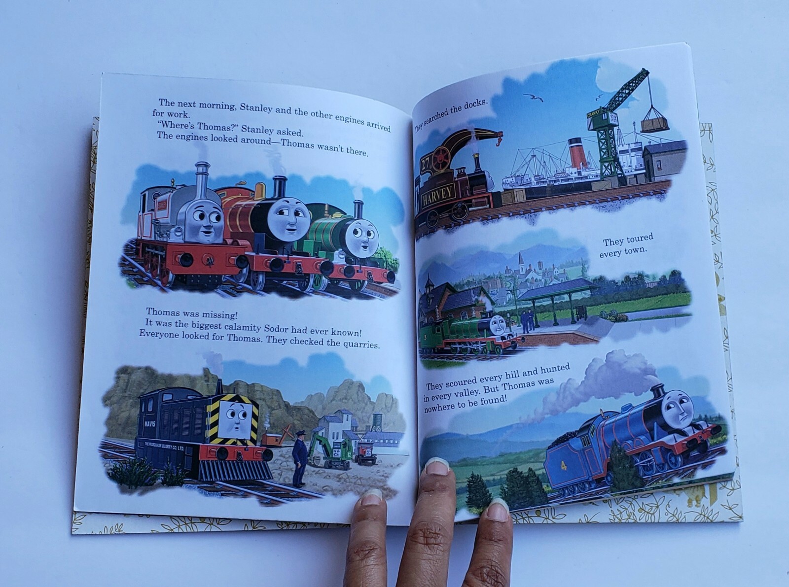 A LITTLE GOLDEN BOOK ~THOMAS & FRIENDS~ THOMAS AND THE GREAT DISCOVERY ...