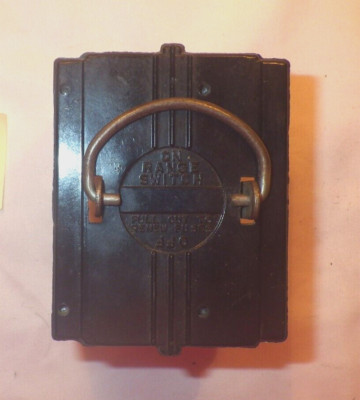 Fuse Blocks & Holders - Pull Out Fuse Block