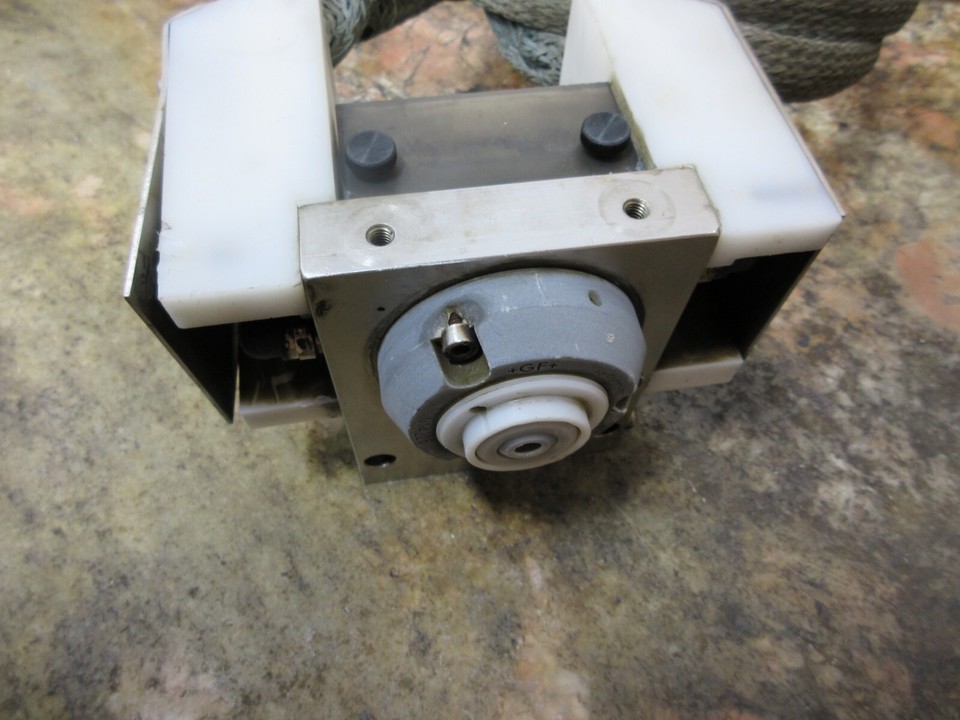 1997 CHARMILLES ROBOFIL 290 EDM CNC EDM 100432905 SPINDLE WIRE THRU ...