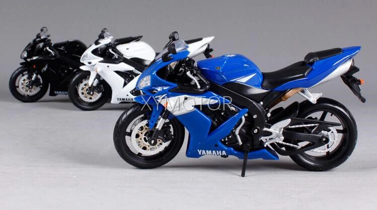 Yamaha R1 Blue And White