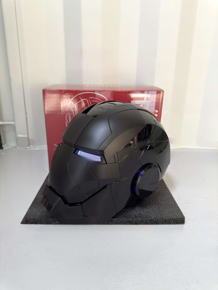 AUTOKING MK5 Iron Man Helmet Electronic Voice Activated Open&Close Toy ...