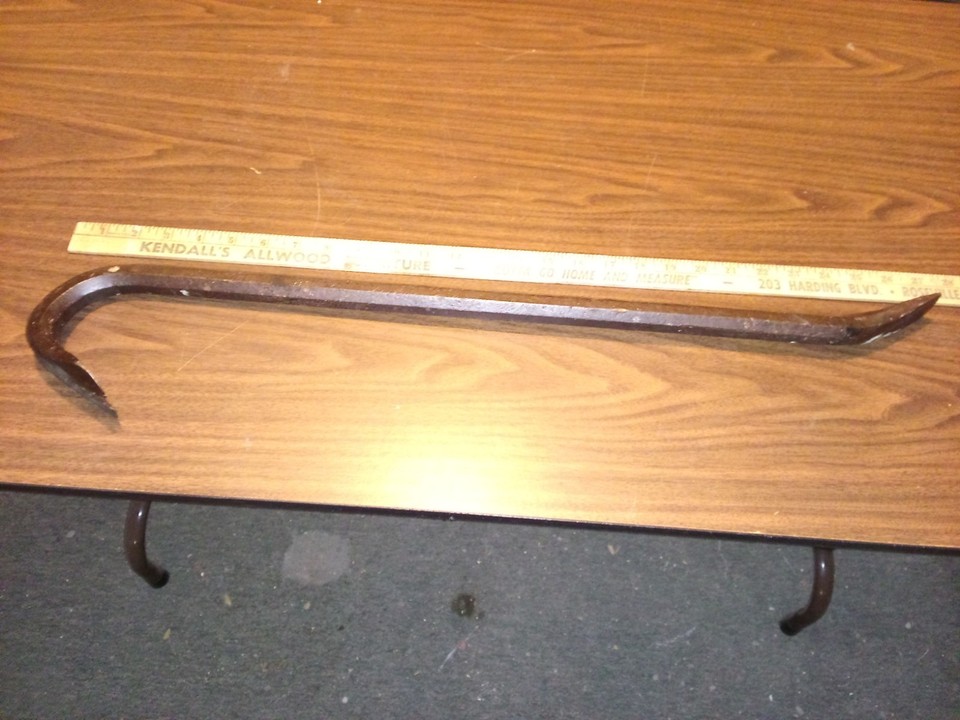 Vintage 27", 4Lb Pry Bar, or Crowbar, Wrecking Bar, Demo Bar. 2" Head ...