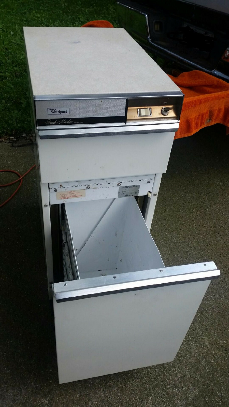 Vintage Whirlpool Trash Masher Compactor model SVC80W2 - USA Seller | eBay