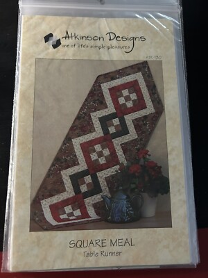 ATKINSON DESIGNS SQUARE QUILT PATTERN MEAL TABLE RUNNER | eBay