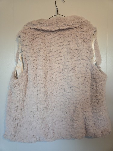 FEVER Faux Fur Zip Front Women's Vest • Ivory • Lined & Pockets • Size ...