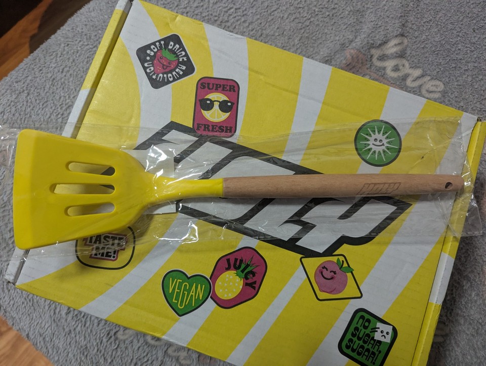 Holy Energy Pfannenwender Holy x Spongebob Limited Edition neu | eBay.de