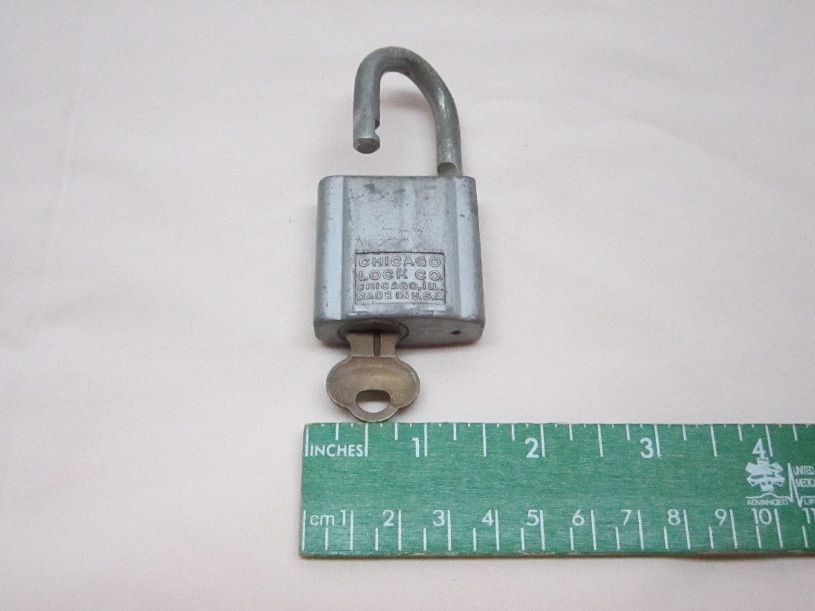 Vintage Chicago Lock Company Padlock With Key | eBay
