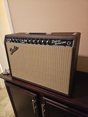 Fender '65 Deluxe Reverb 1x12" 22-watt Tube Combo Amp - Wine Red ...