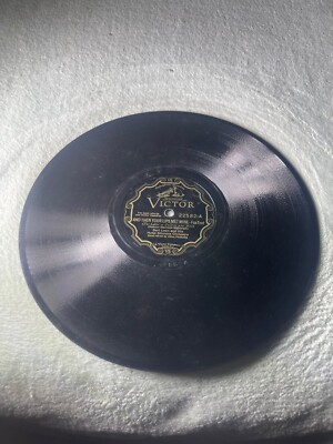 VICTOR Record 78 rpm 22582 THEN YOUR LIPS MET MINE / YOURE SIMPLY ...
